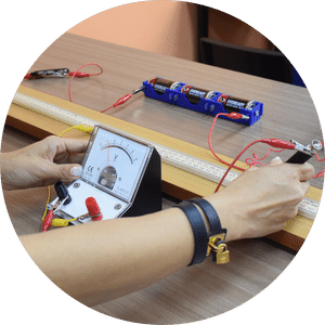 Master A Level Physics Practical: Lab Access & 1-to-1 apparatus